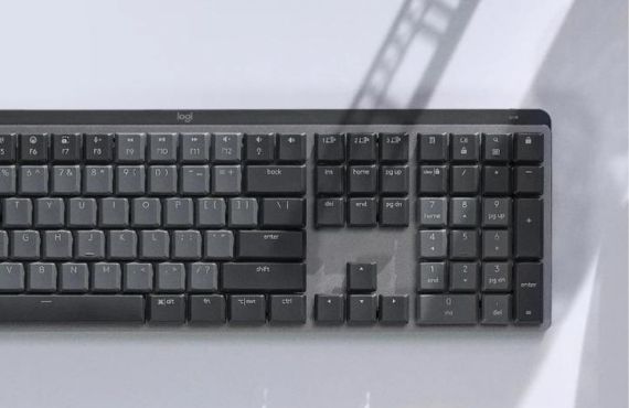 Level Up Your Tablet: Top Logitech Keyboards in 2024 (iPad, Android ...